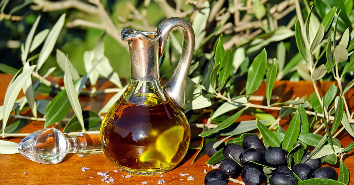 Olio: cos'è il punto di fumo? - Segreti in tavola - Dimensione Suono Soft