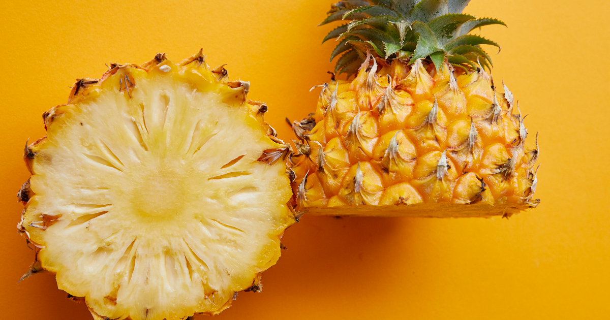 Ananas e thè verde per accelerare il metabolismo